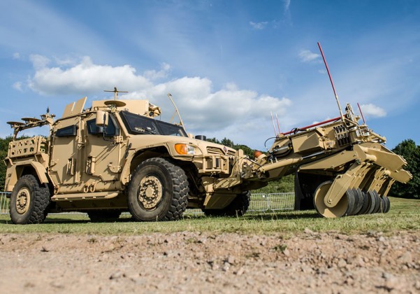 Photo Report: Armored vehicles on the move – DVD’ 14 - Defense Update: