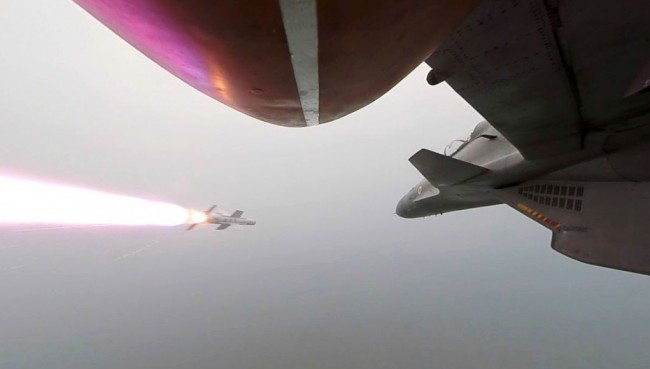 Successful test for the Indian ASTRA BVR missile - Defense Update: