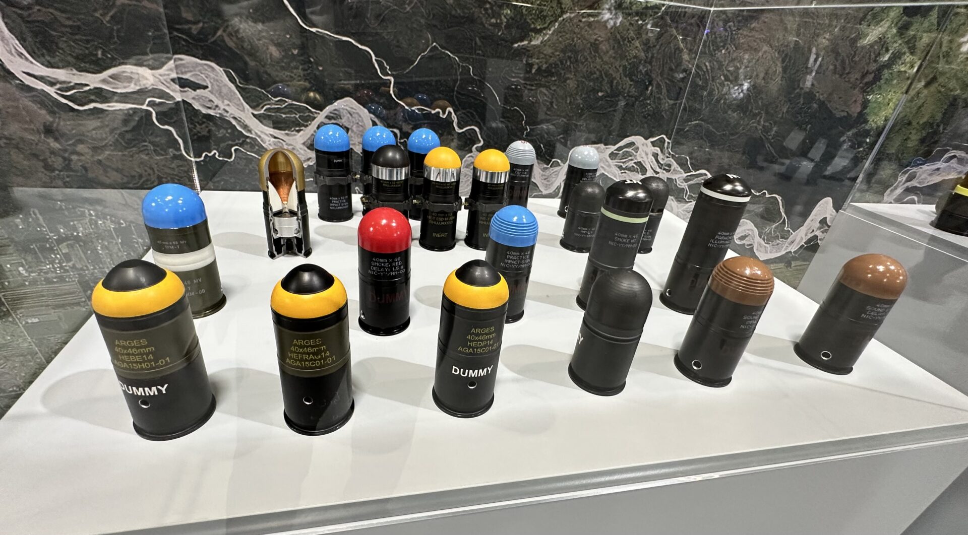 SSW40, an Automatic Grenade Launcher Debut at DSEI 2023 - Defense Update: